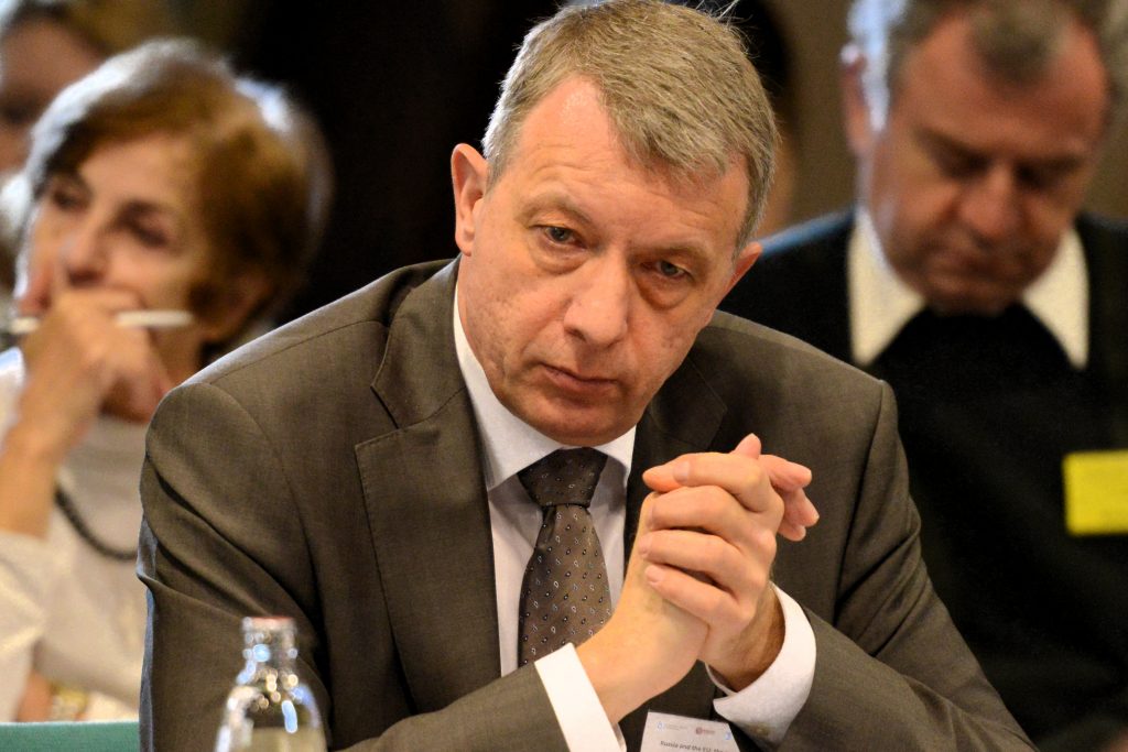 Orange Week: Kartheiser zum Zweiten (1) | woxx